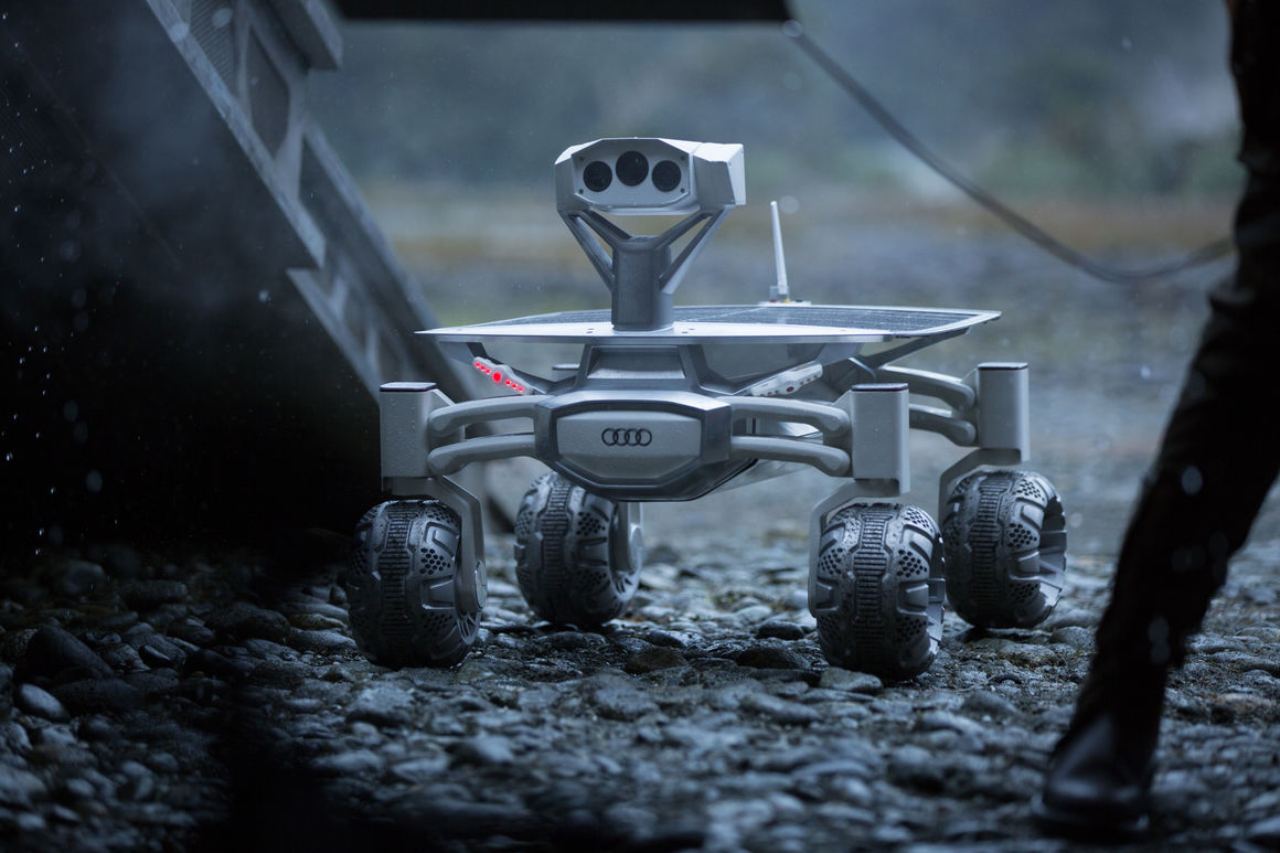 Moon Rover: On the Roll in New Alien Movie