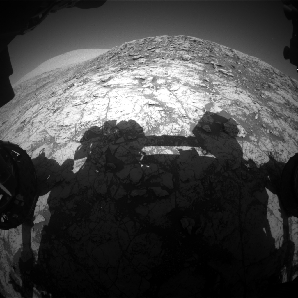 Curiosity Mars Rover: Quadrangle Hopping