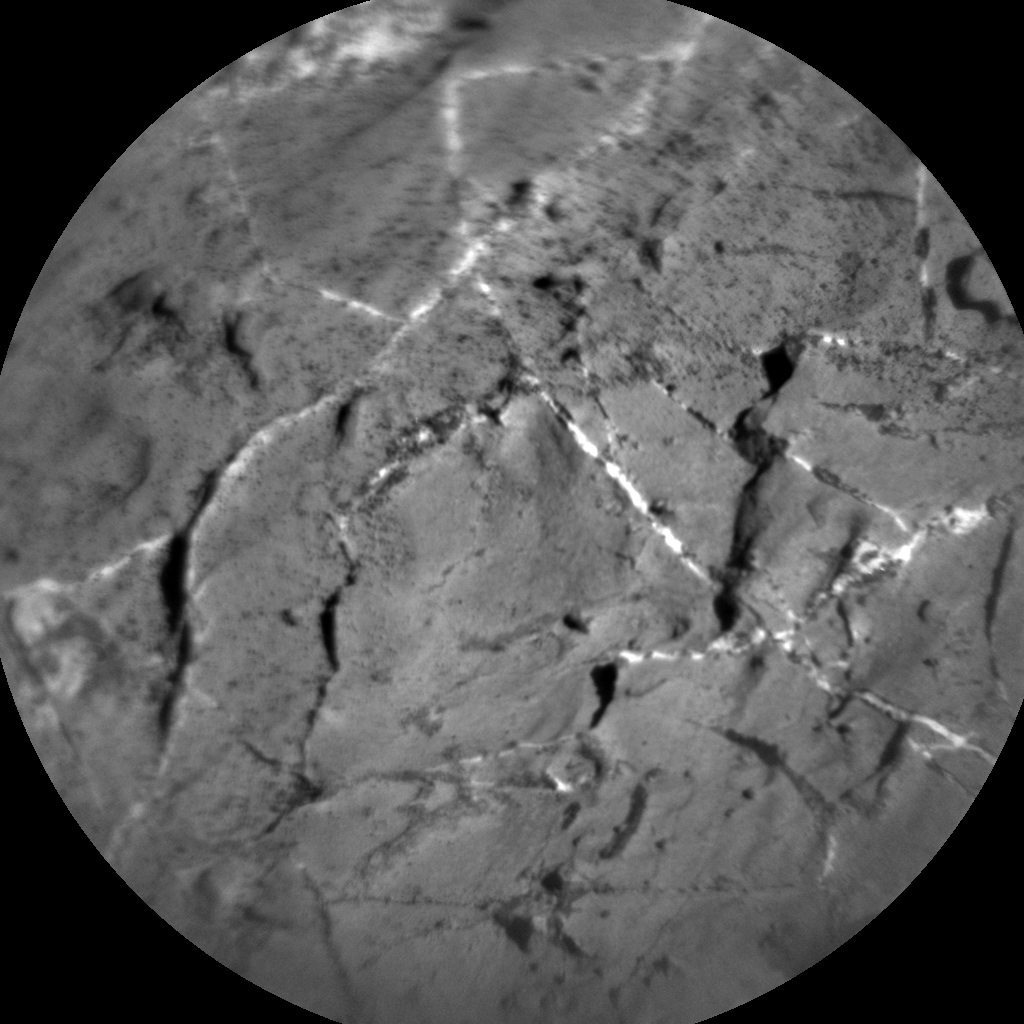 Curiosity Mars Rover: Busy Holiday Weekend – Dump Piles and New Drilling!