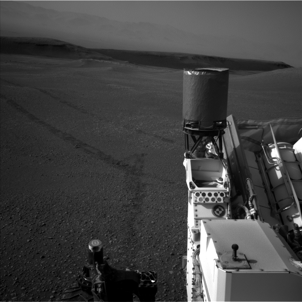 Curiosity Mars Rover: New Scenic Imagery