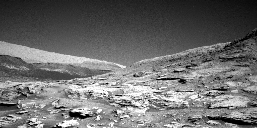Curiosity Mars Rover: Drive Route to Base of Butte