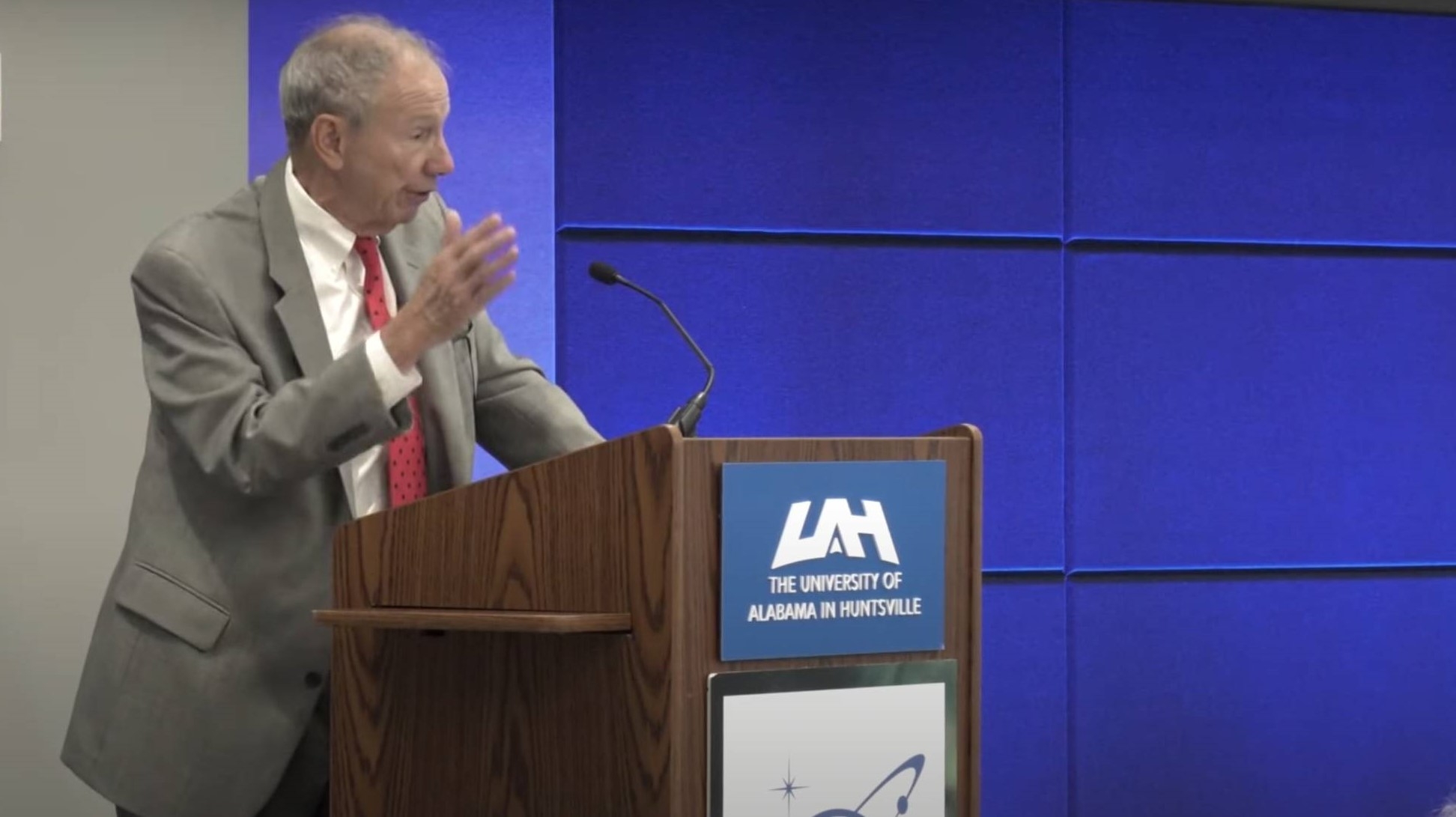 Former NASA Administrator: “We’ve Lost Ground”